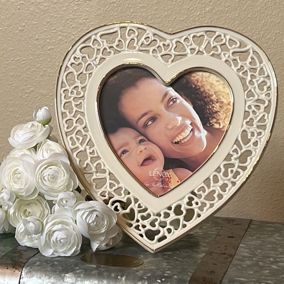 Lenox | Accents | Lenox Pierced Filigree Heart Large Frame Bone Ceramic ...